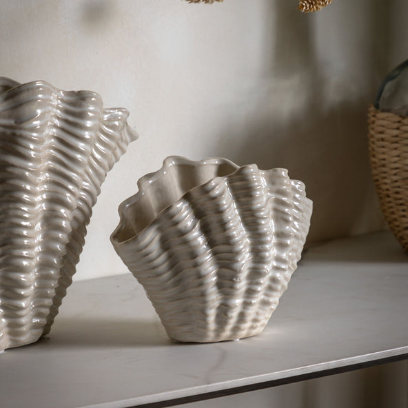 Clanfield Vase Small – White Lotus Living